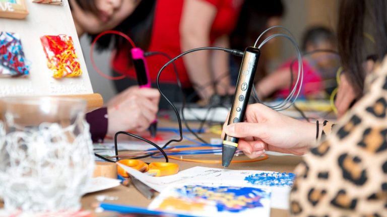 How 3D Pens Can Make Classroom Learning More Fun - GrabCAD Blog
